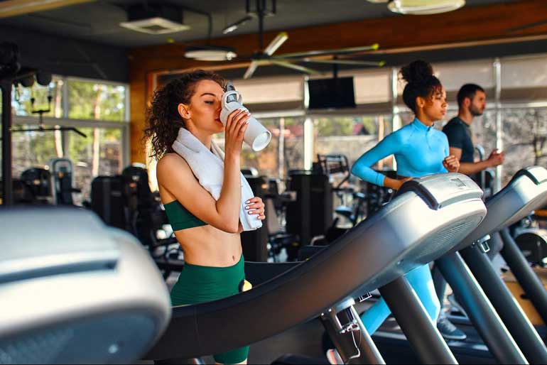 5 habits that secretly annoy the staff at your gym | Reader's Digest ...